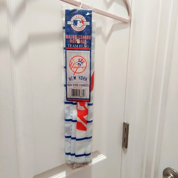Genuine major league merchandise | Other | New York Yankees Flag New In ...